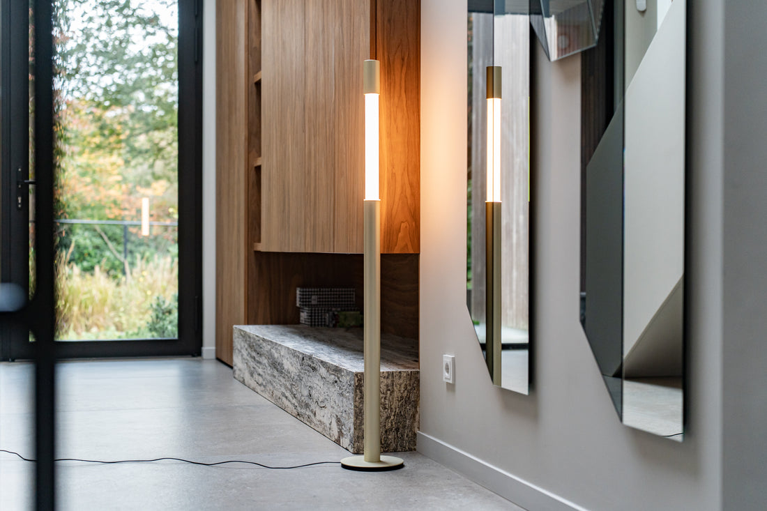 The Slide Light – Georgious